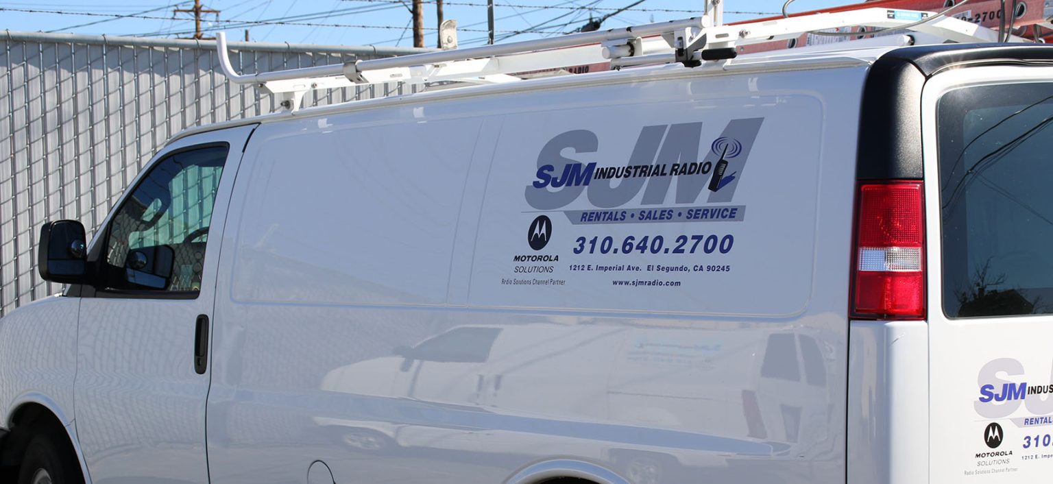 Choosing Between Repair or Replacing Your Two-Way Radio | SJM